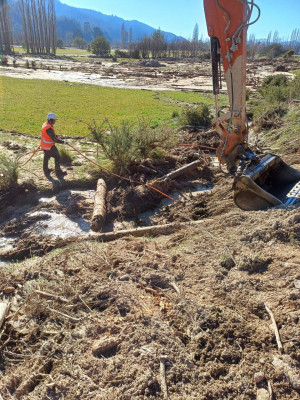 Crews clear culverts | Tasman District Council